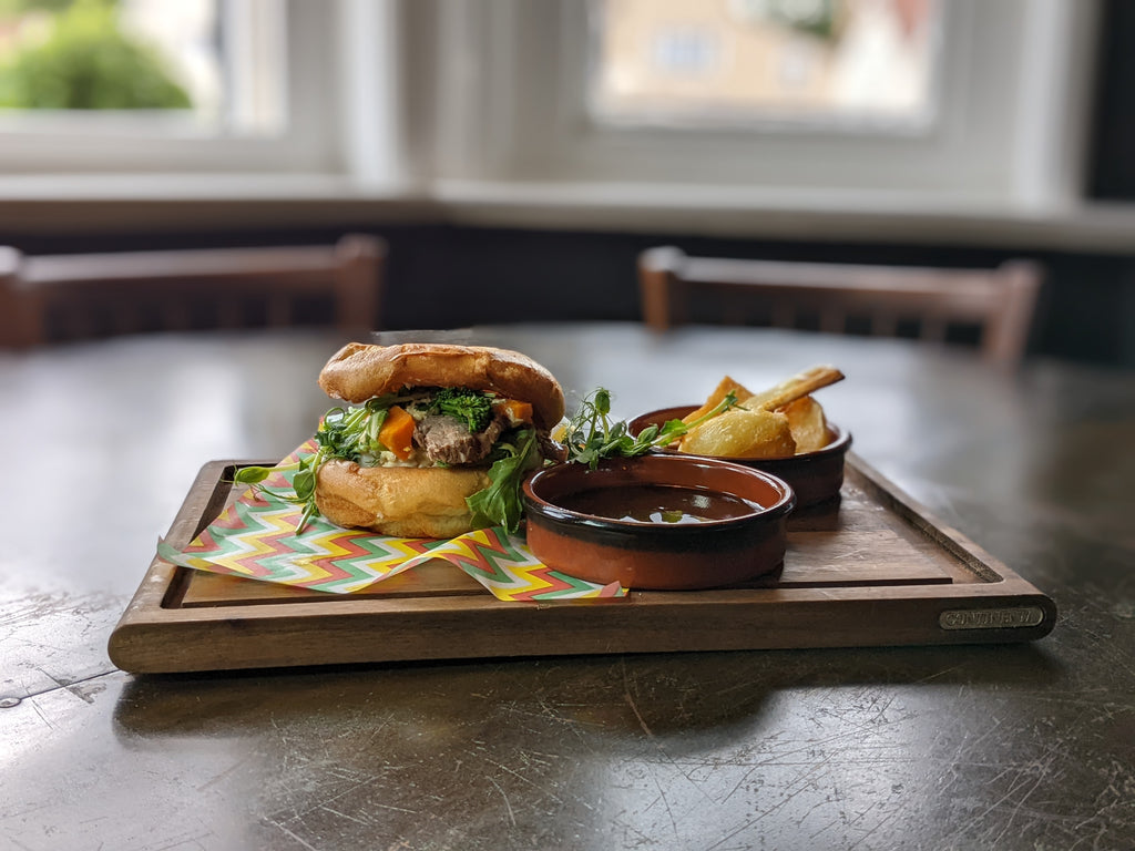 YORKSHIRE PUD SUNDAY ROAST TOPSIDE BEEF BURGER – The Vine Bardfield
